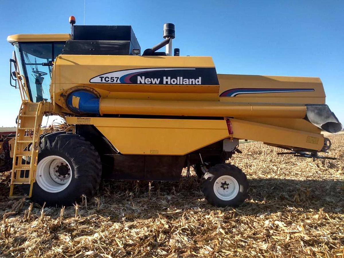 Cosechadora New Holland TC 57 - Año: 2008 - u$s 65.000 - Agroads