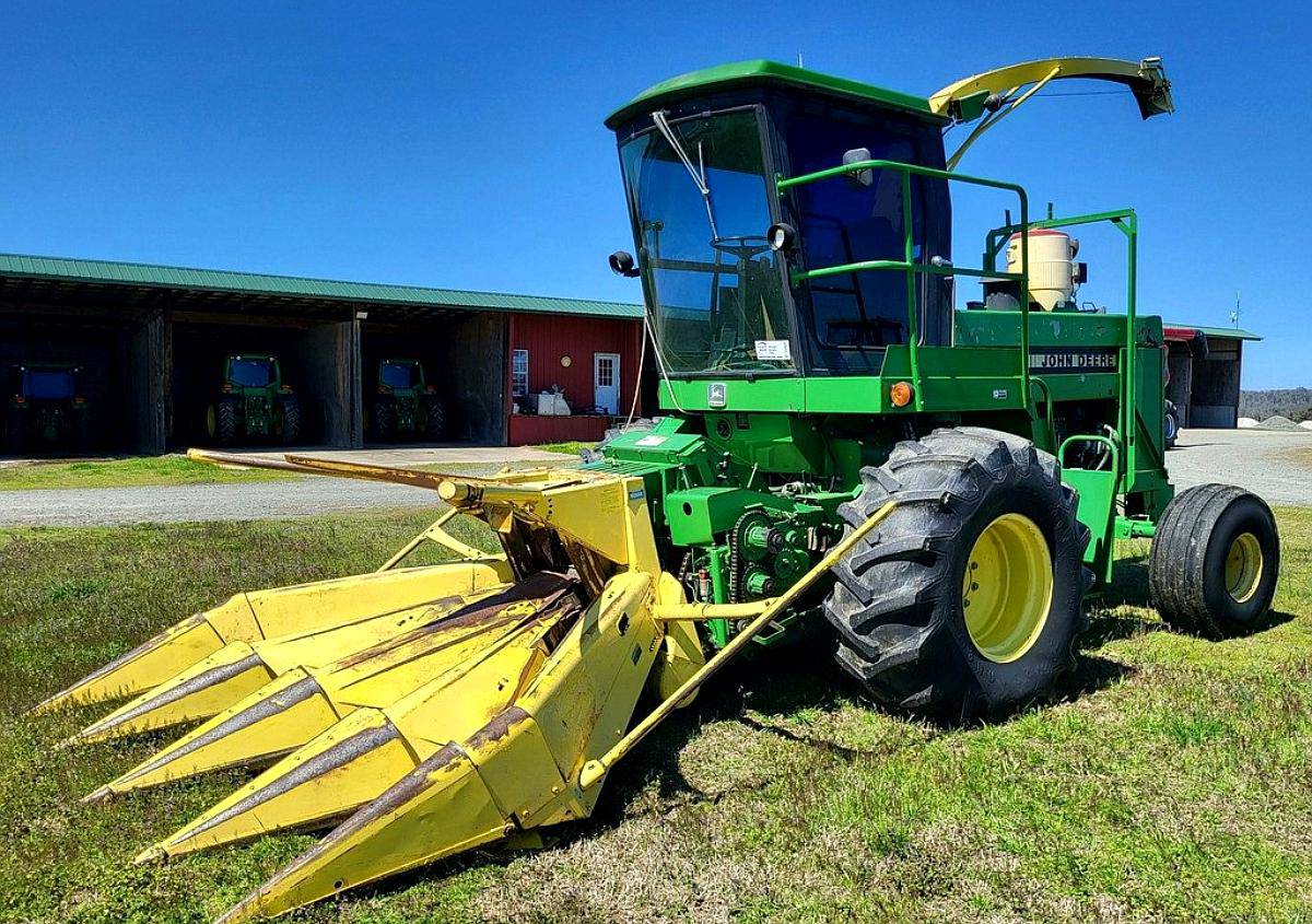 1990 John Deere 5830 Cosechadora de Forraje - Año: 1990 - Agroads