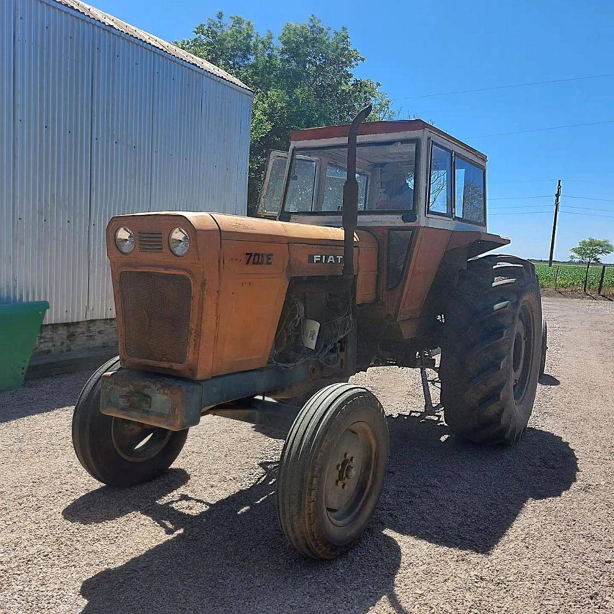 Tractor Fiat 700 E. con Dirección Hidráulica - Año: 1976 - Agroads