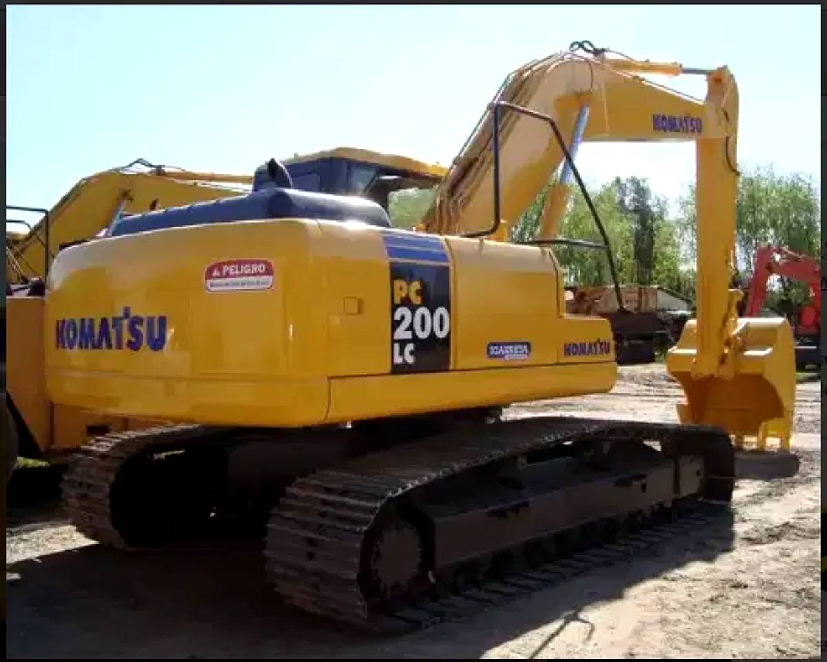 Alquiler de Excavadoras Linea Komatsu PC 200 al Mejor Precio - Agroads