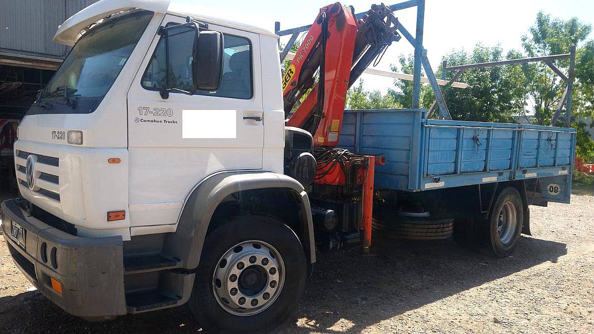 Vendo Camion Volkswagen con Hidrogrua Palfinger - Año: 2009 - Agroads