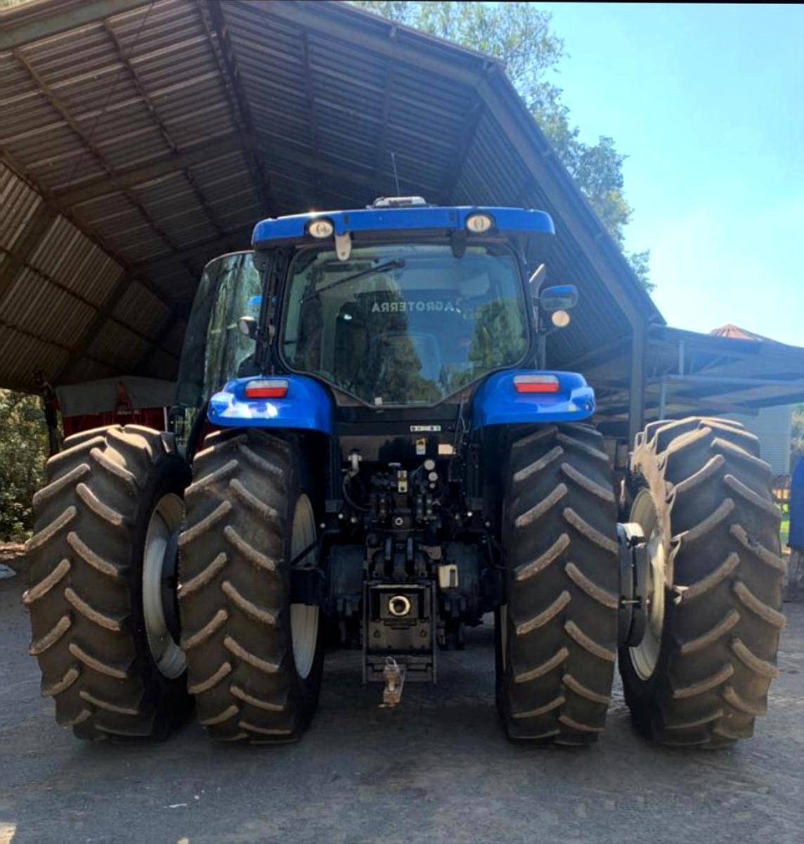 New Holland T7.260 Semi Nievo con Piloto Automático. - Agroads
