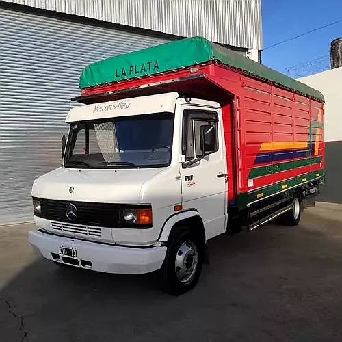 Mercedes Benz 710 año 2015 - Año: 2015 - $ 7.500.000 - Agroads