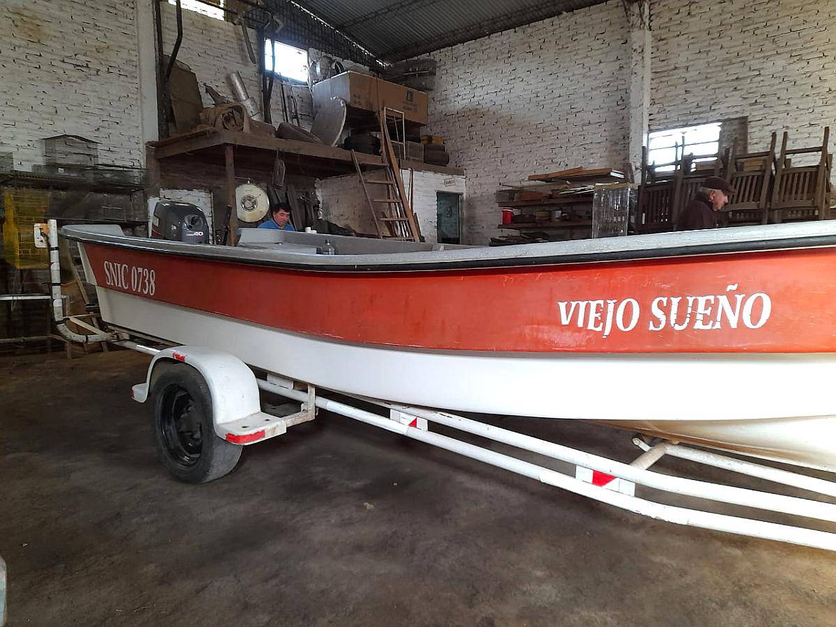 Traker de 5.20 Mts con Motor Yamaha 40 - Año: 2010 - Agroads