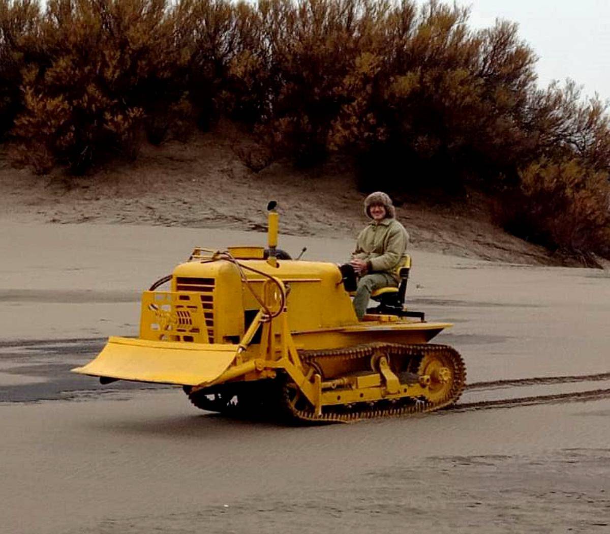 Mini Tractor/topadora con Orugas - u$s 14.500 - Agroads