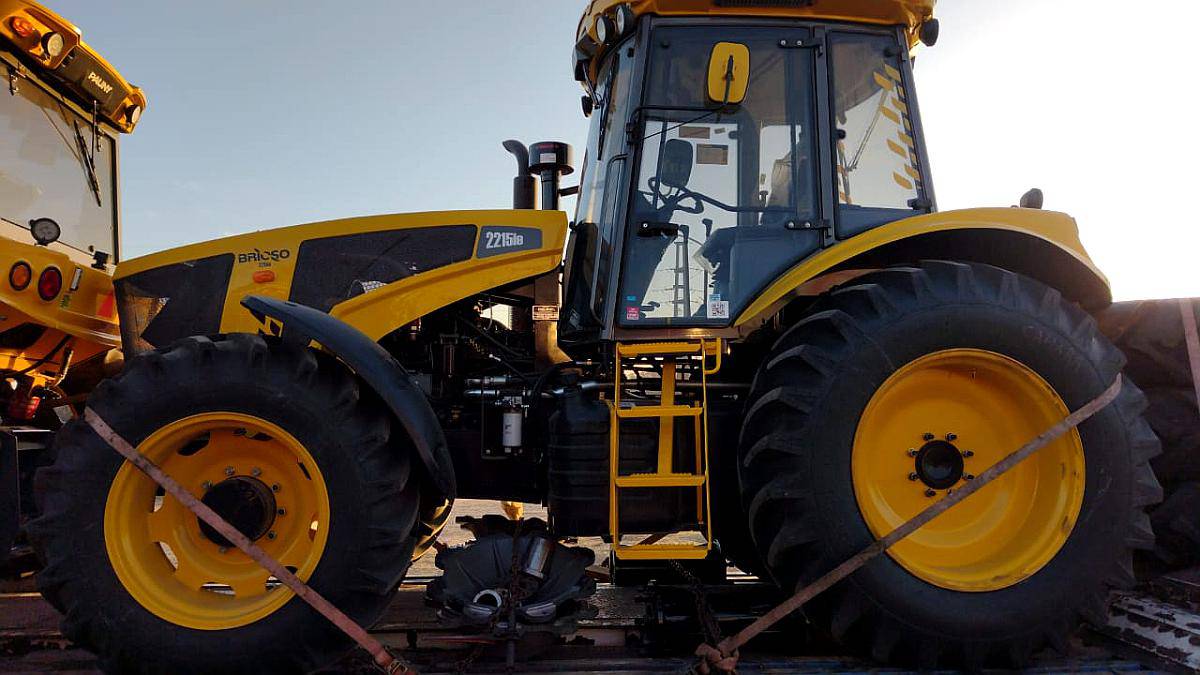Tractor Nuevo Brioso 2215aie Marca Pauny - Año: 2022 - Agroads