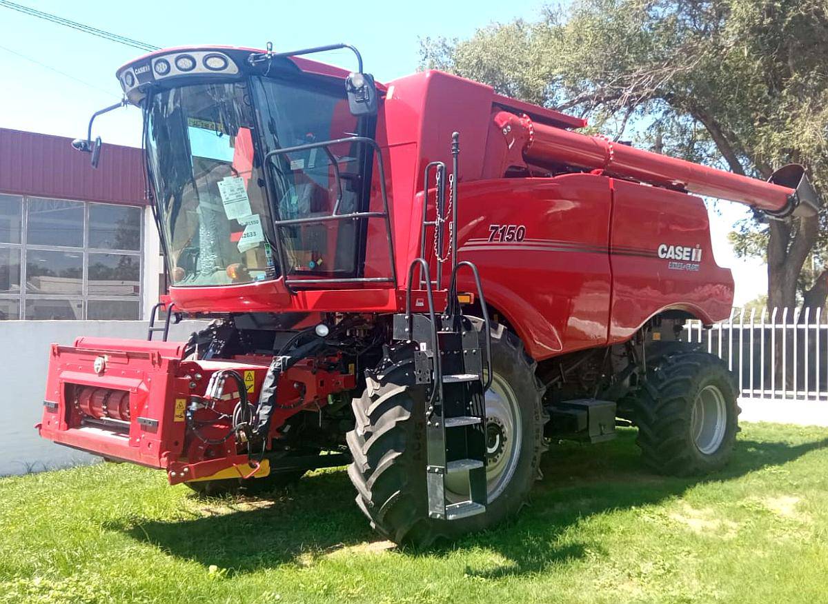 Cosechadora Case IH 7150 Dual Nueva con 3020 de 35p. - Agroads