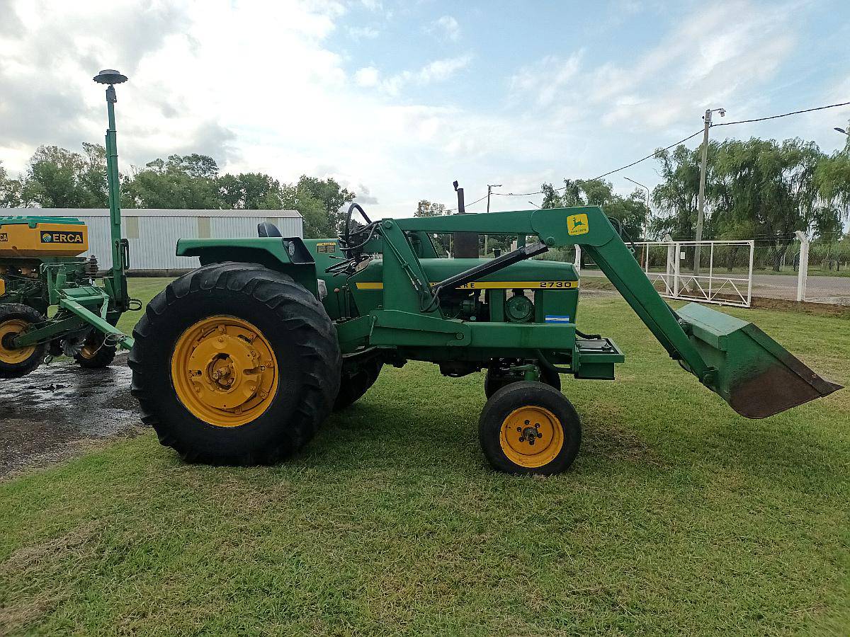 John Deere 2730 con Pala Frontal , , , - Año: 1981 - Agroads