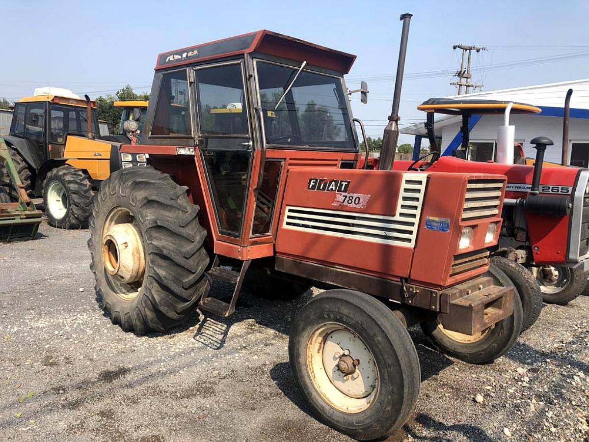Fiat 780 año 1985, Cabina, Hidraulicos - Año: 1985 - Agroads