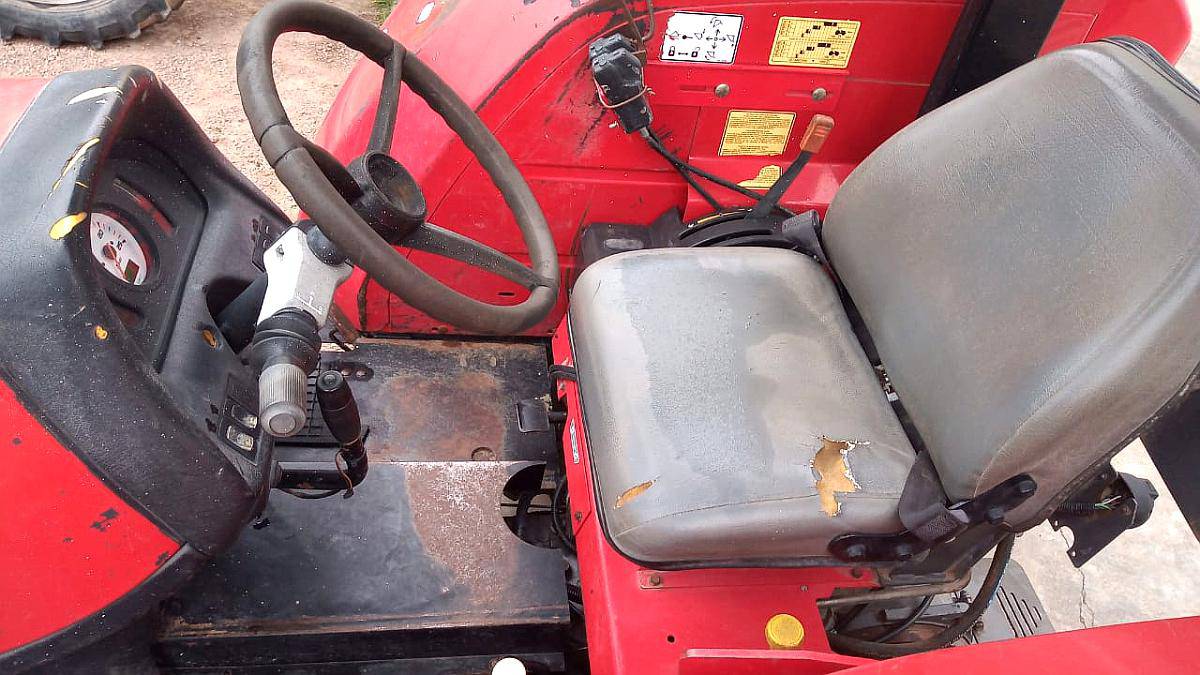 Tractor Massey Ferguson 4292 - Año: 2015 - u$s 40.000 - Agroads