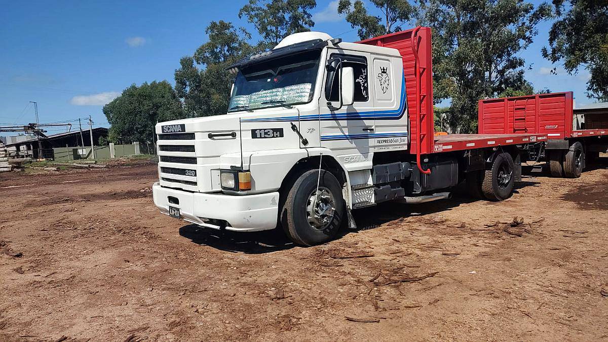 Scania 113h 320 año 1995 con Carroceria y Acoplado Excelente - Agroads