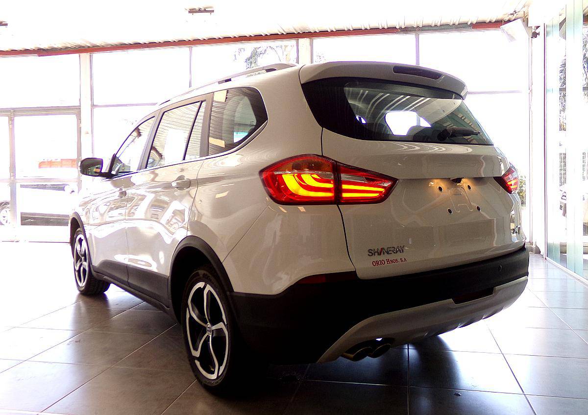 Shineray SWM X7 1.5 Turbo 154hp, 6a/t, 7 Pasajeros 0km My21. - Agroads