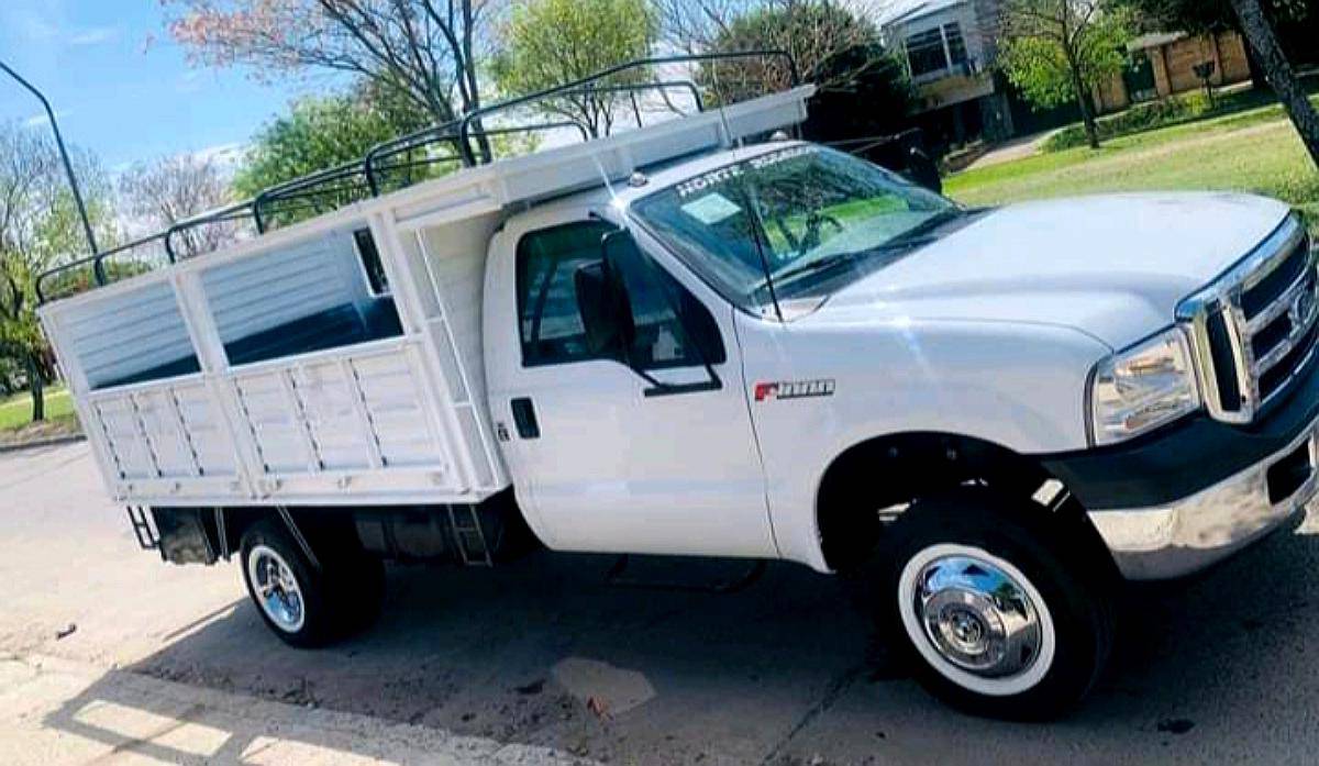 Vendo Ford F4000 . - $ 310.000 - Agroads