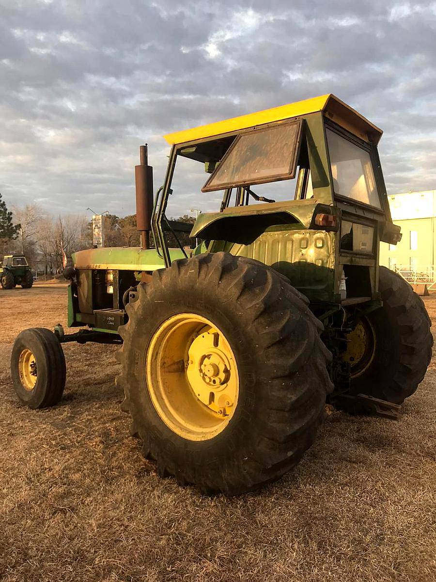 Tractor John Deere 4420 - Agroads