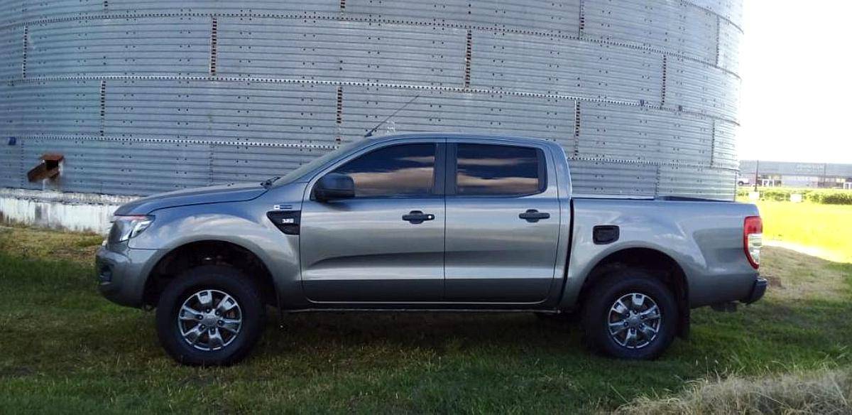 Ranger XLS año 2012 4x2. 160.000 Km.- muy Buena - Año: 2012 - Agroads