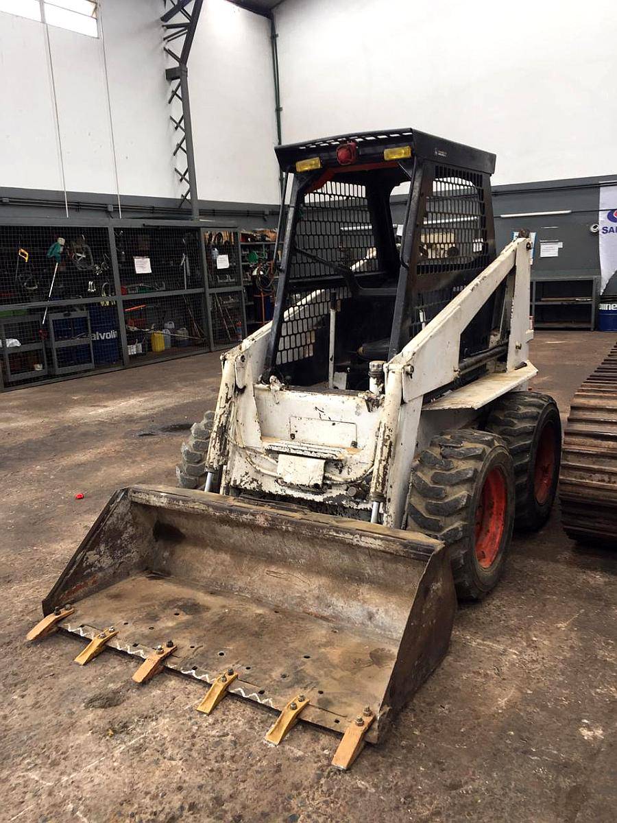 Bobcat 653, año 2000. - Año: 2000 - u$s 16.000 - Agroads