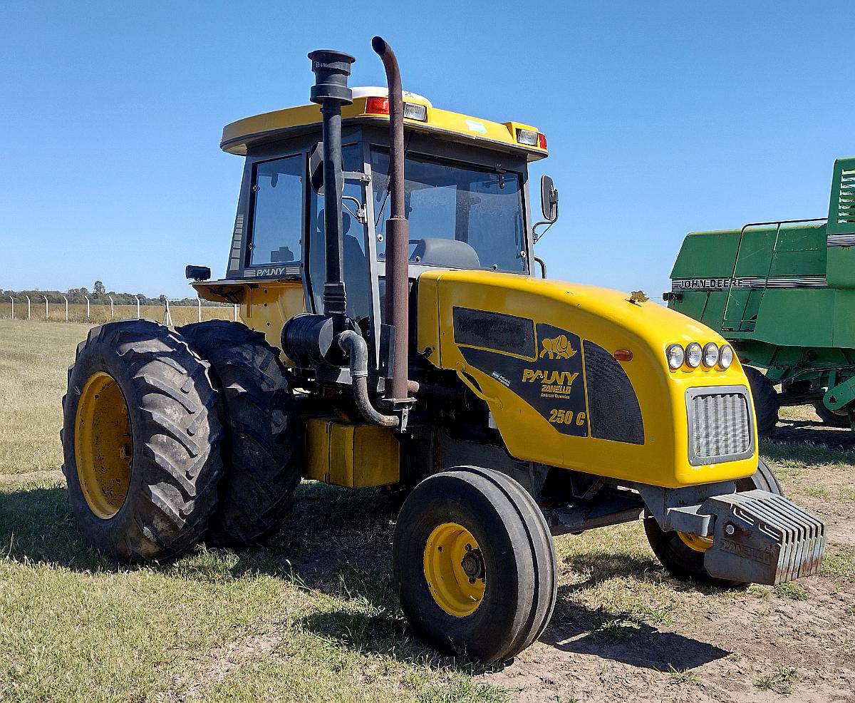 Tractor Pauny 250c 18.4x34 Dual - Año: 2005 - $ 39.500.000 - Agroads