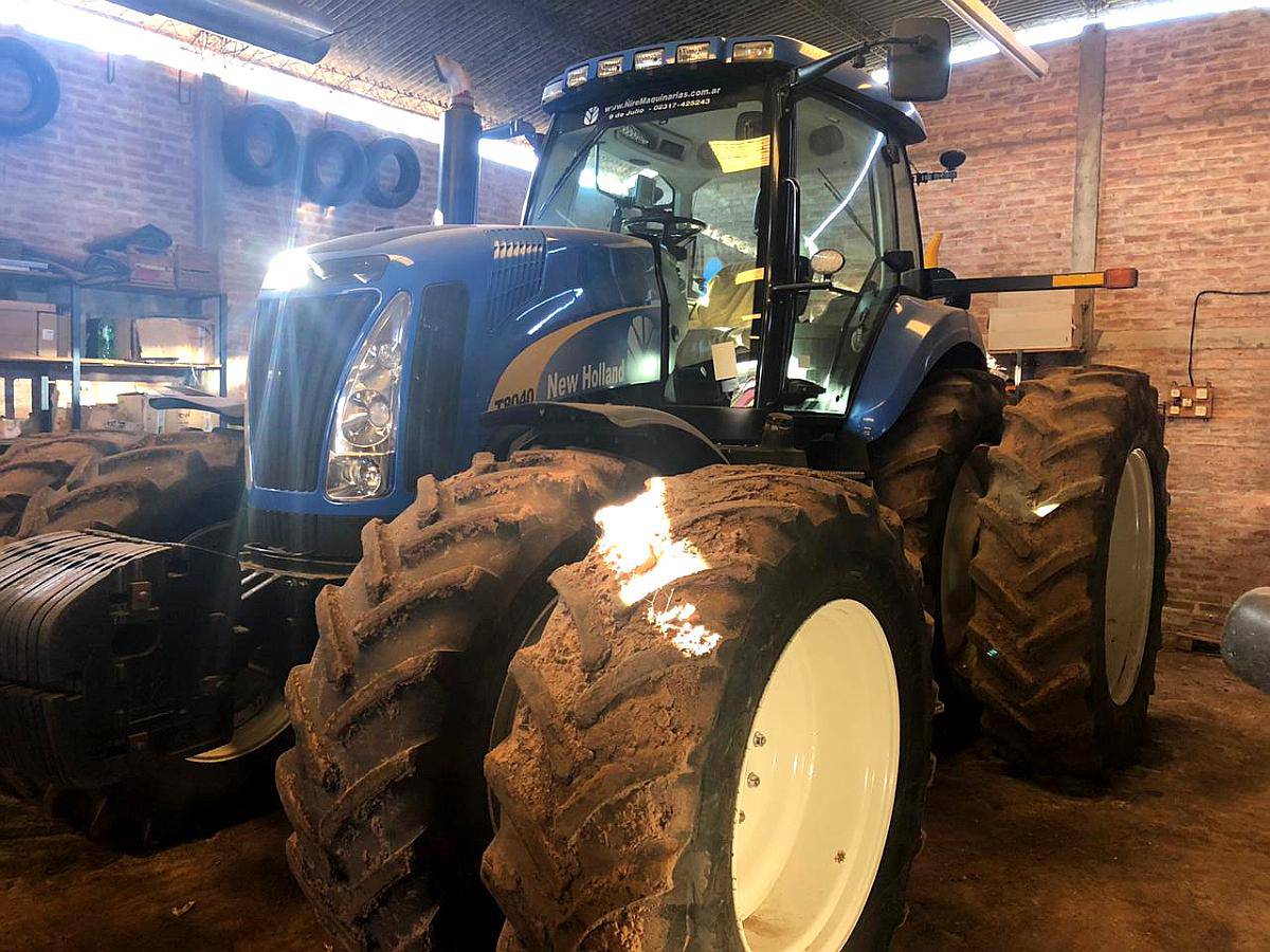 Tractor NH T8040 MOD:2010 - Año: 2010 - Agroads