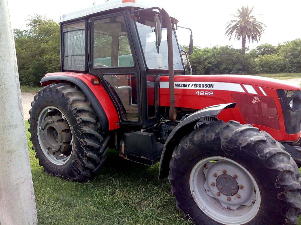 Tractor Massey Ferguson 4292 Doble Tracción 2010 - Agroads