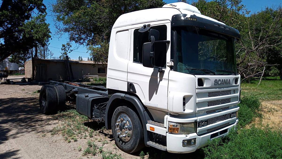 Camion Scania 260 Linea 4 año 99 - Año: 1999 - Agroads