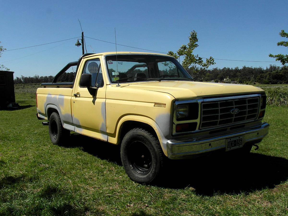 Camioneta Ford F-100 Motor V8 - Año: 1982 - $ 1.500.000 - Agroads