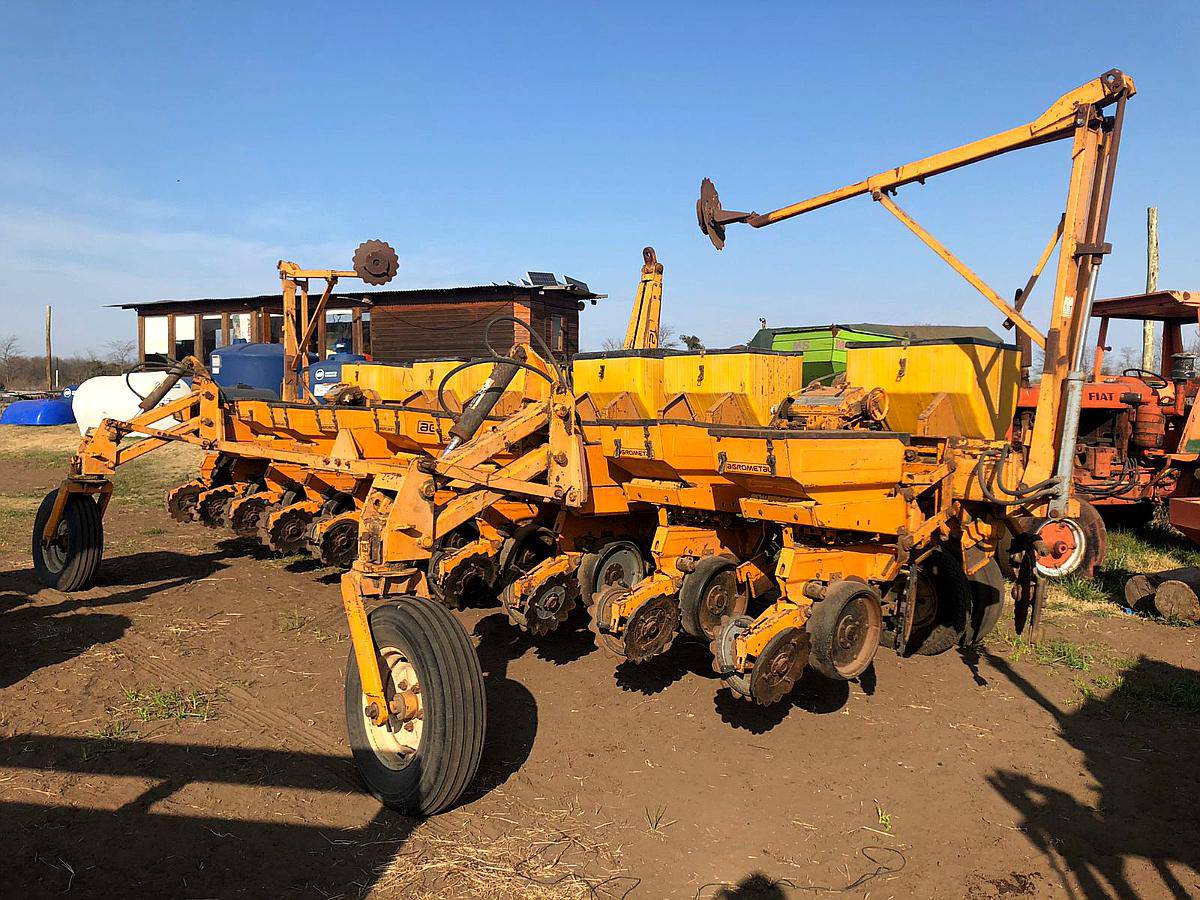 Agrometal TX3 - 10 a 70 y 12 a 52 - Año: 1998 - Agroads