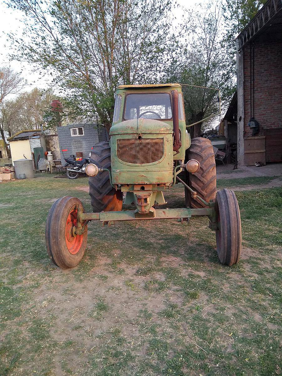 Tractor Deutz a 70 - Año: 1969 - $ 250.000 - Agroads