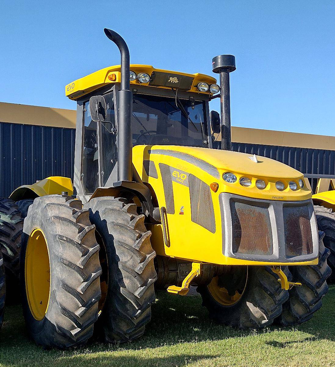 Pauny 540 e 18,438 Dual - Año: 2017 - u$s 94.090 - Agroads