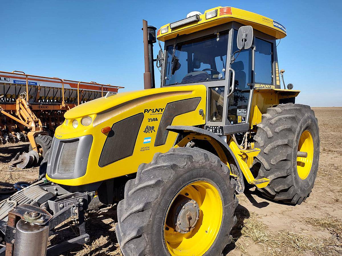 Tractor Pauny 250 a - Año: 2010 - Agroads
