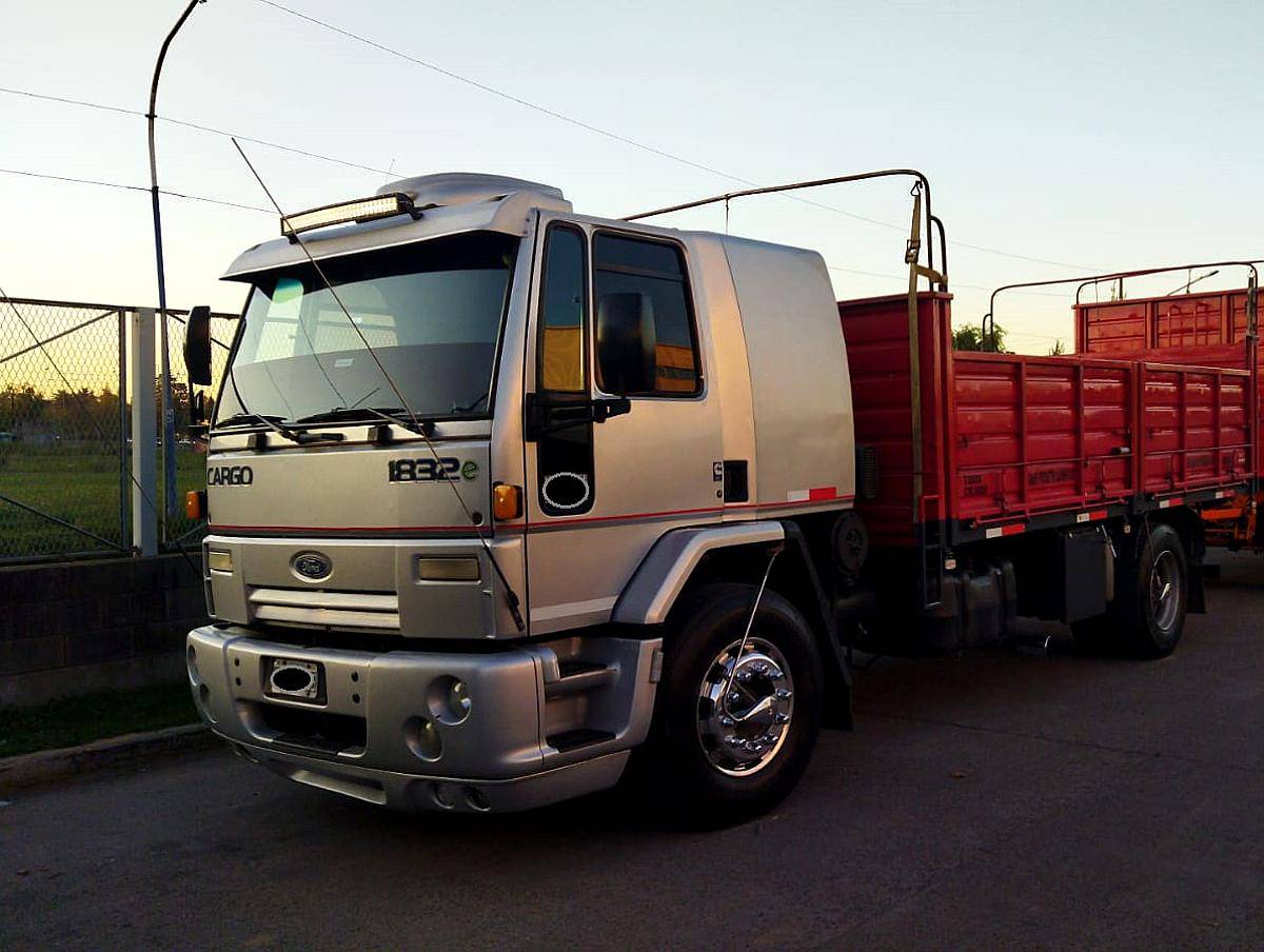 Ford Cargo 1832 con 52000km Reparado Completo - Año: 2008 - Agroads
