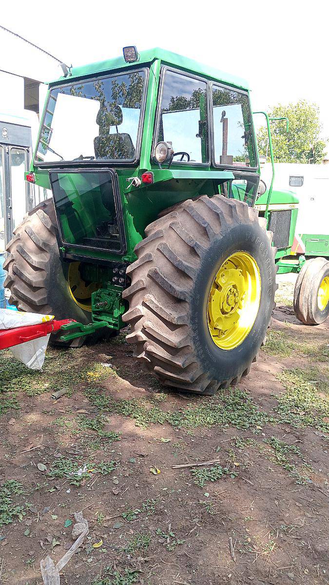 Tractor John Deere 4530 - Año: 1982 - u$s 28.000 - Agroads