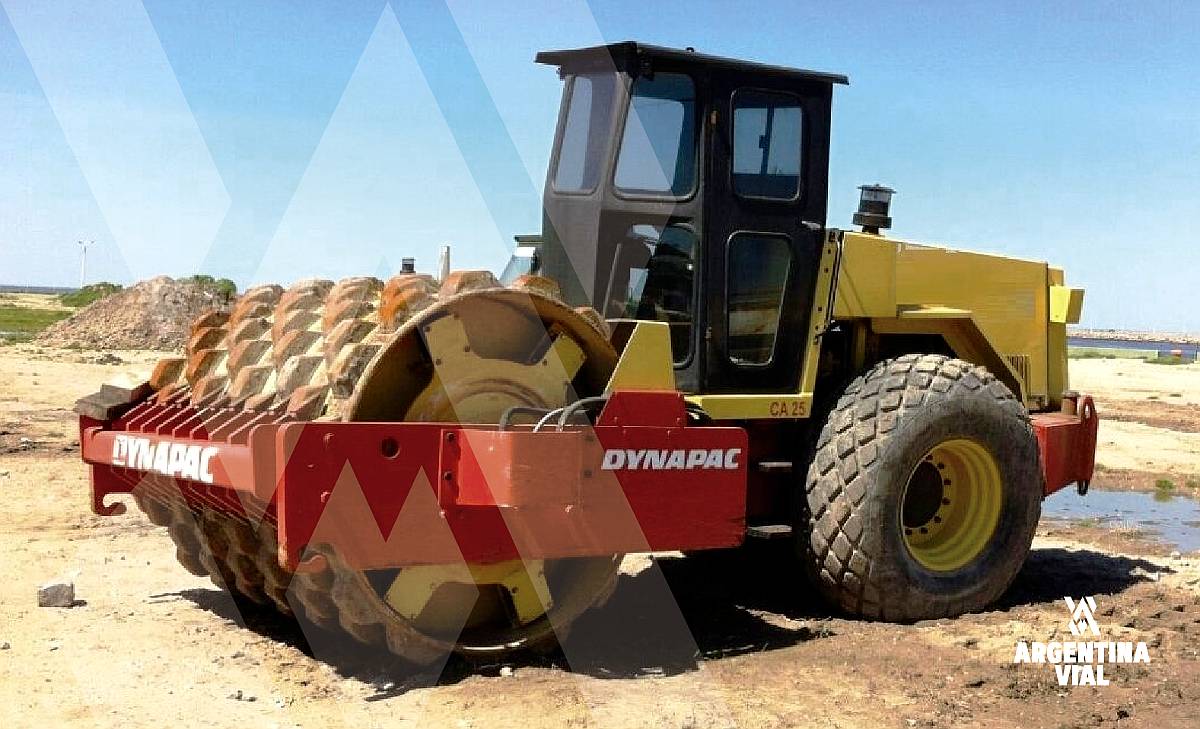 Compactador Dynapac Ca25a (ID 488) - Año: 2002 - u$s 50.000 - Agroads
