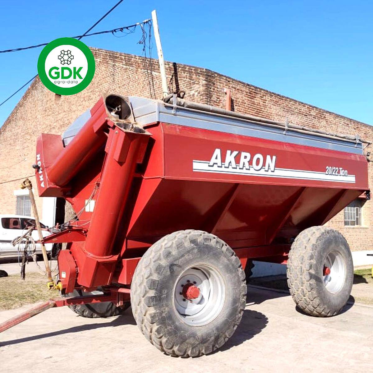 Tolva Akron de 20/22 TN - Usada - Año: 2009 - u$s 44.000 - Agroads