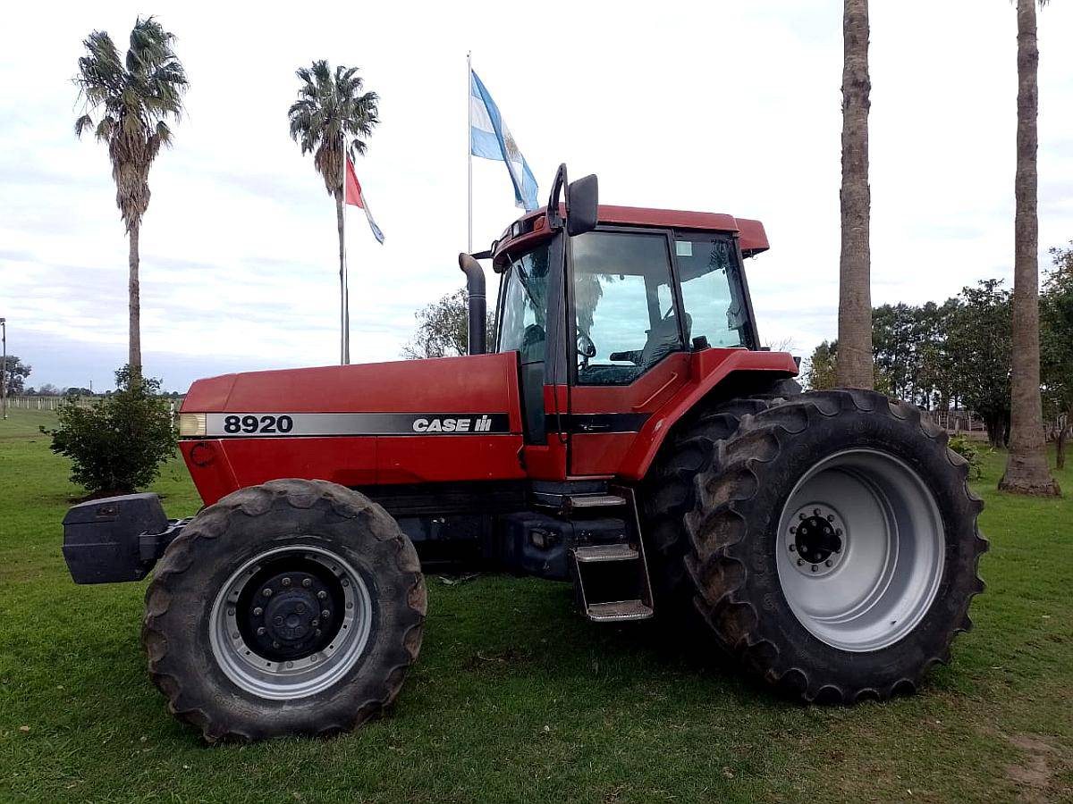 Tractor Case Magnum 8920 Americanoaño 99 200hp - Año: 1999 - Agroads