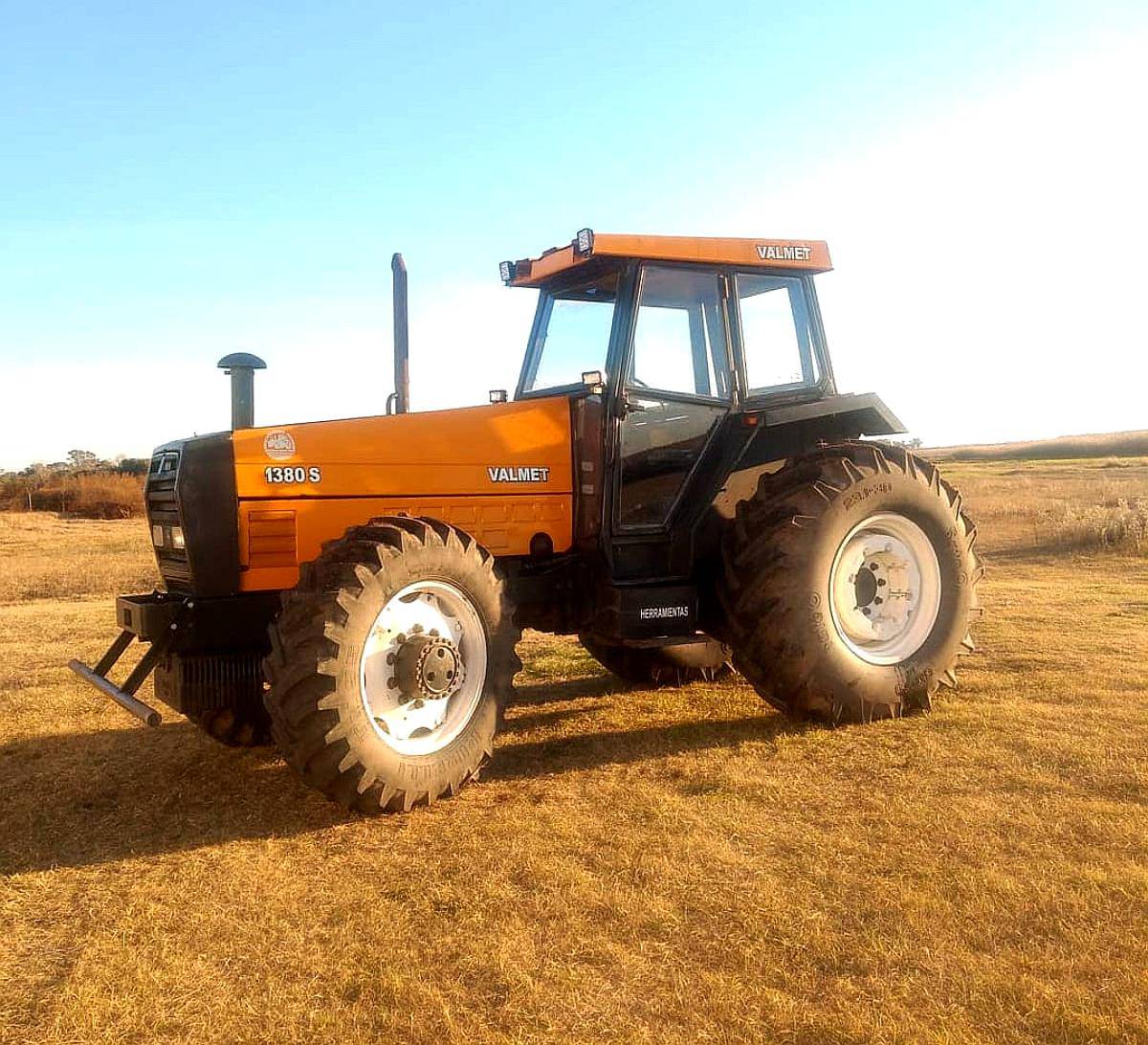 Tractor Valmet 1380 40 HP 2.000 Hs de Reparado - Año: 1997 - Agroads