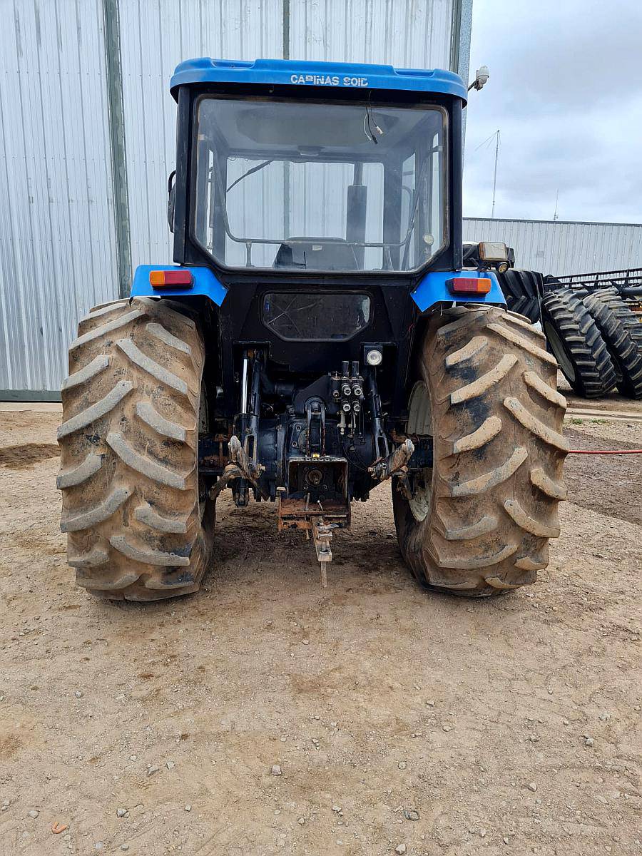Tractor NH 8030 Mod 2017, Cabina, 9500 Hs - Año: 2017 - Agroads