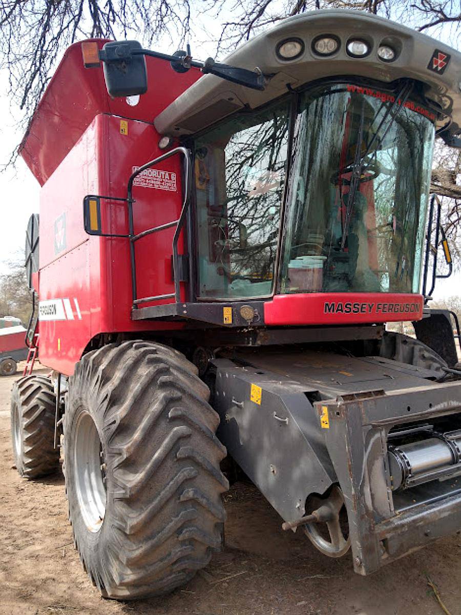Massey Ferguson 9690 10 30 Pies - Año: 2010 - Agroads