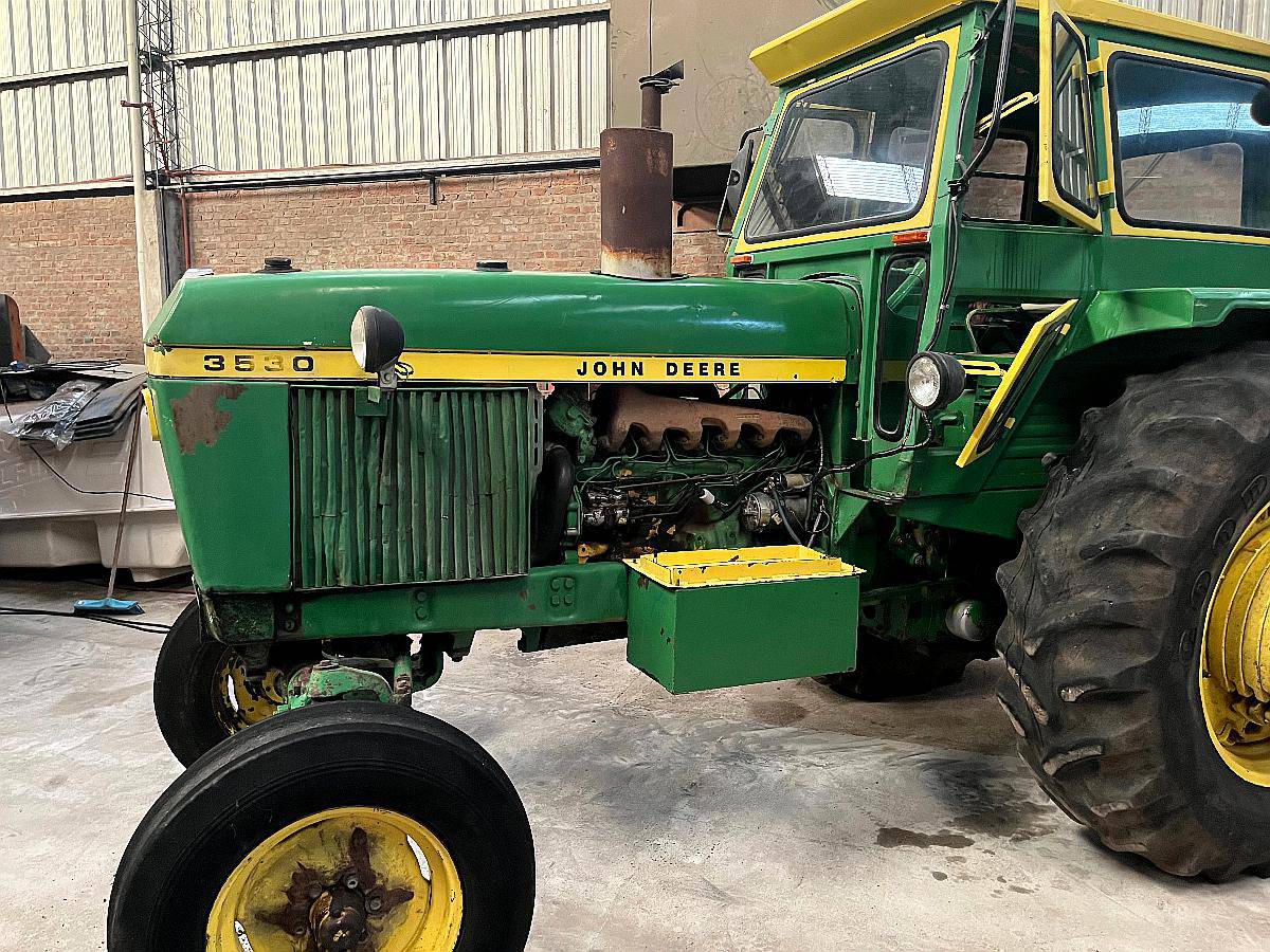 Jhon Deere 3530 Excelente - Año: 1989 - u$s 30.000 - Agroads