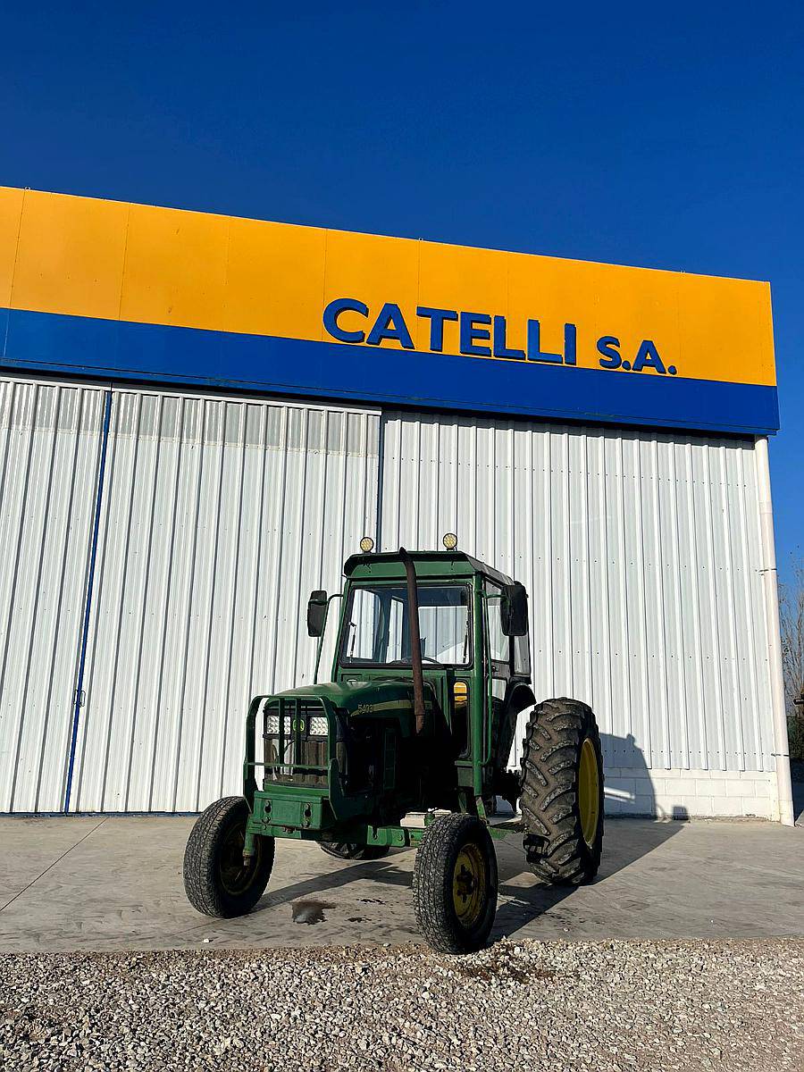 Tractor John Deere 5403 - Año: 2004 - u$s 19.900 - Agroads