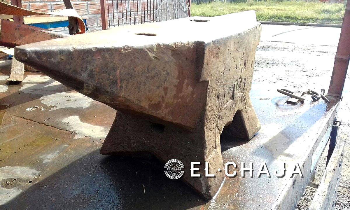 Bigornia Nº 32 de 190 Kg Largo 92 cm Ancho 20 cm y Alto 29.- - Agroads