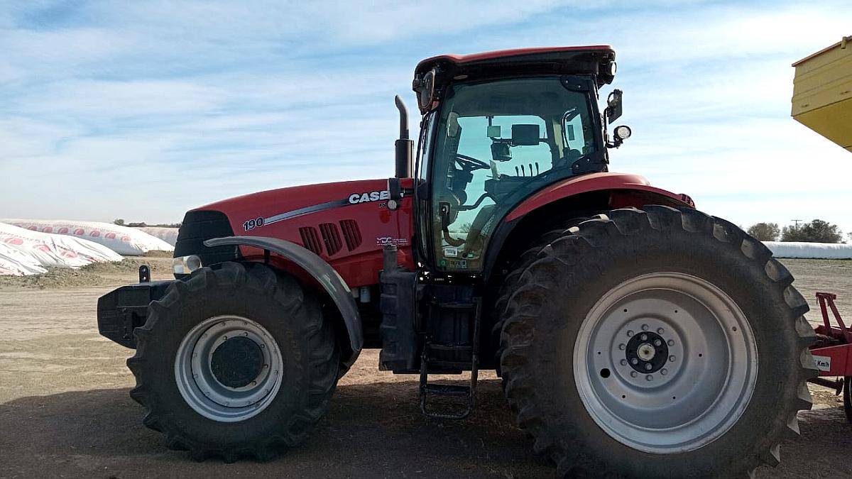Tractor Case 190. año 2022. 681 Hs - Año: 2022 - Agroads