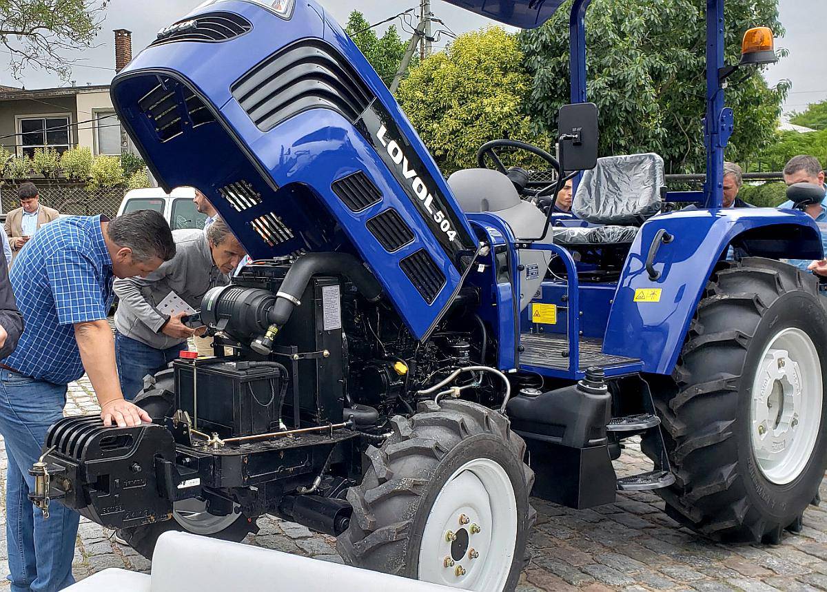 Tractor Lovol TB504 4X4 50hp Tres Puntos Mecanico - Agroads