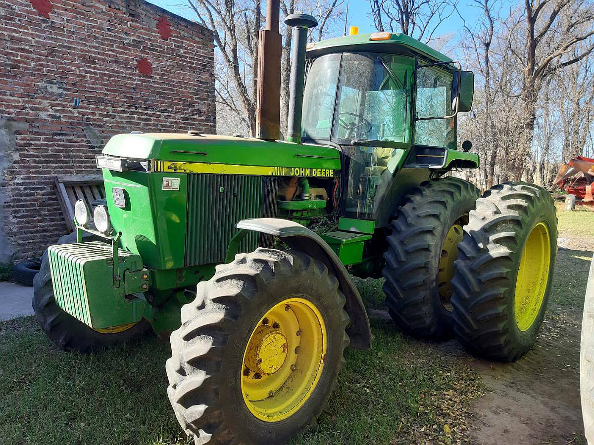 John Deere 4455 . - Año: 1992 - u$s 60.000 - Agroads