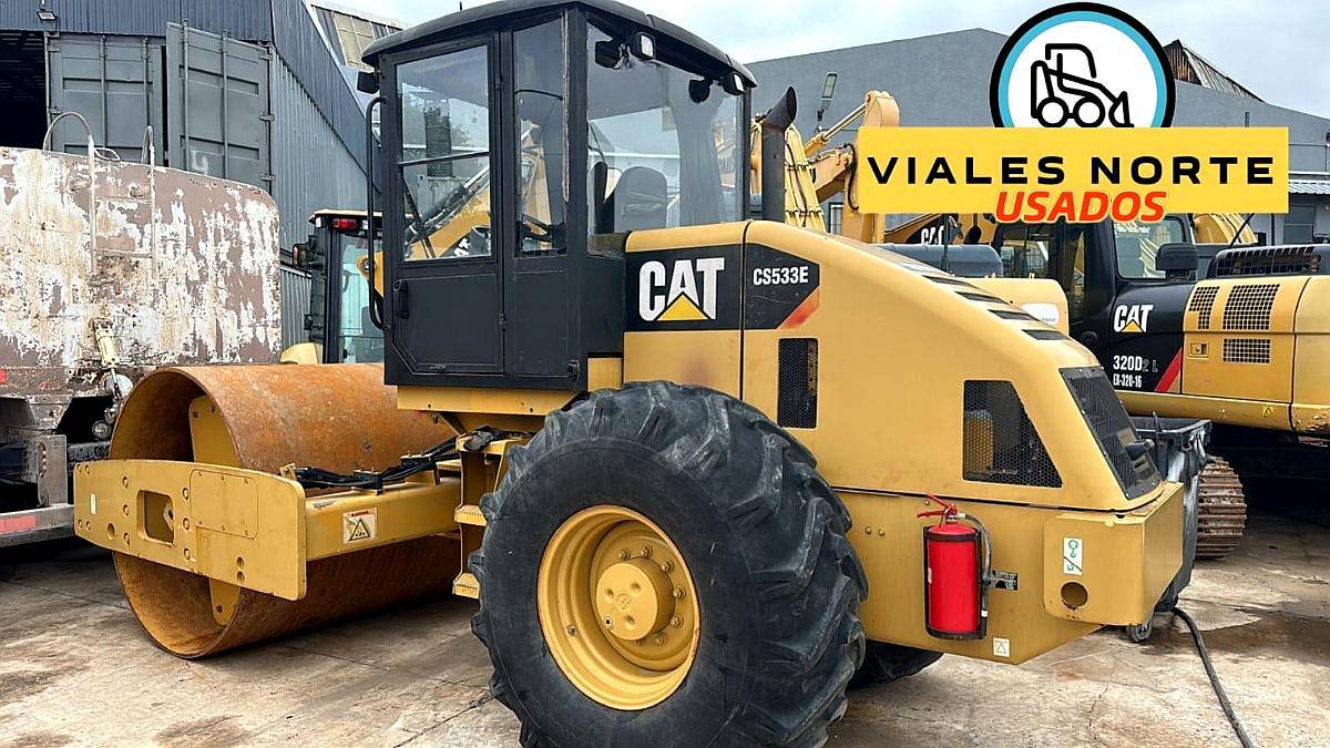 Compactador Caterpillar 533 Liso - Año: 2012 - u$s 85.000 - Agroads