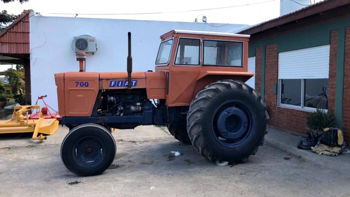Tractor Fiat 700 con Comando Hidraulico - Año: 1972 - Agroads