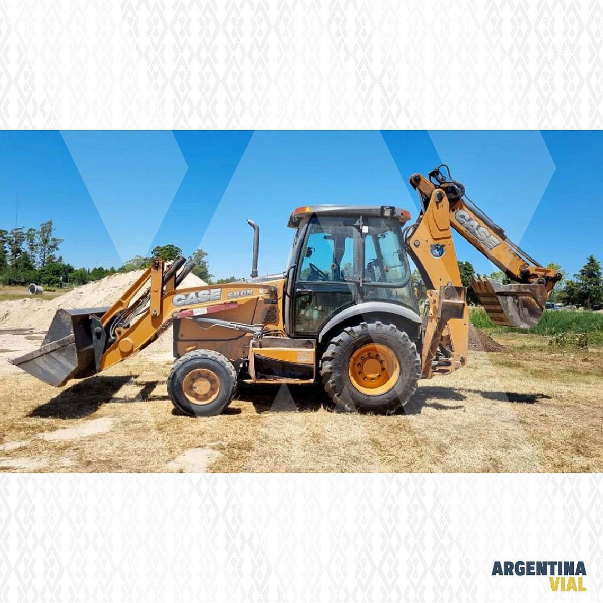 Pala y Retro Case 580n (id710) - Año: 2015 - Agroads