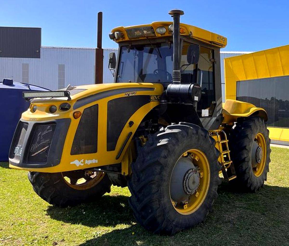 Tractor Pauny P Trac 180 - Año: 2014 - u$s 57.500 - Agroads