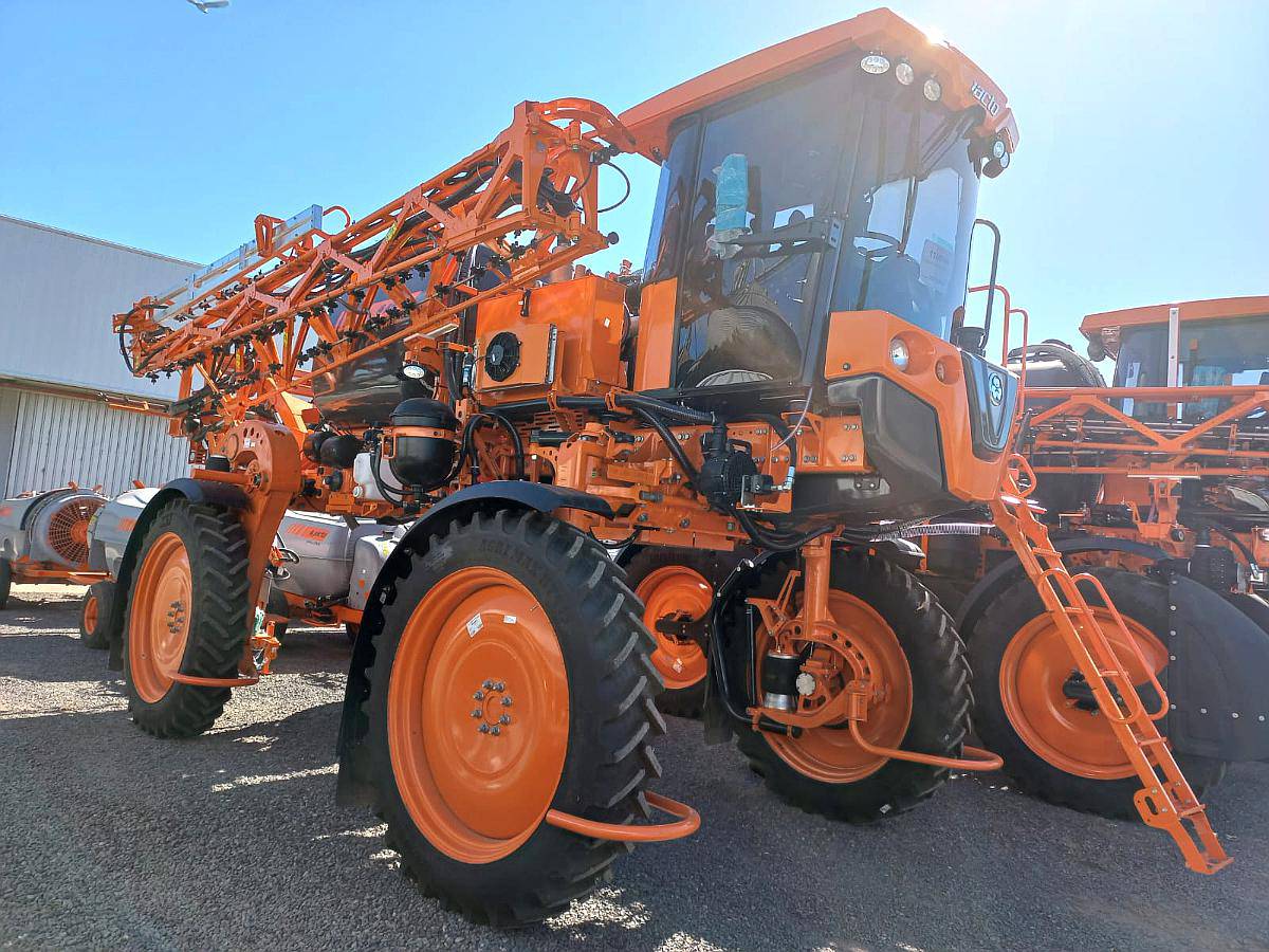 Pulverizador Automotriz Jacto Uniport 3000 - Año: 2022 - Agroads