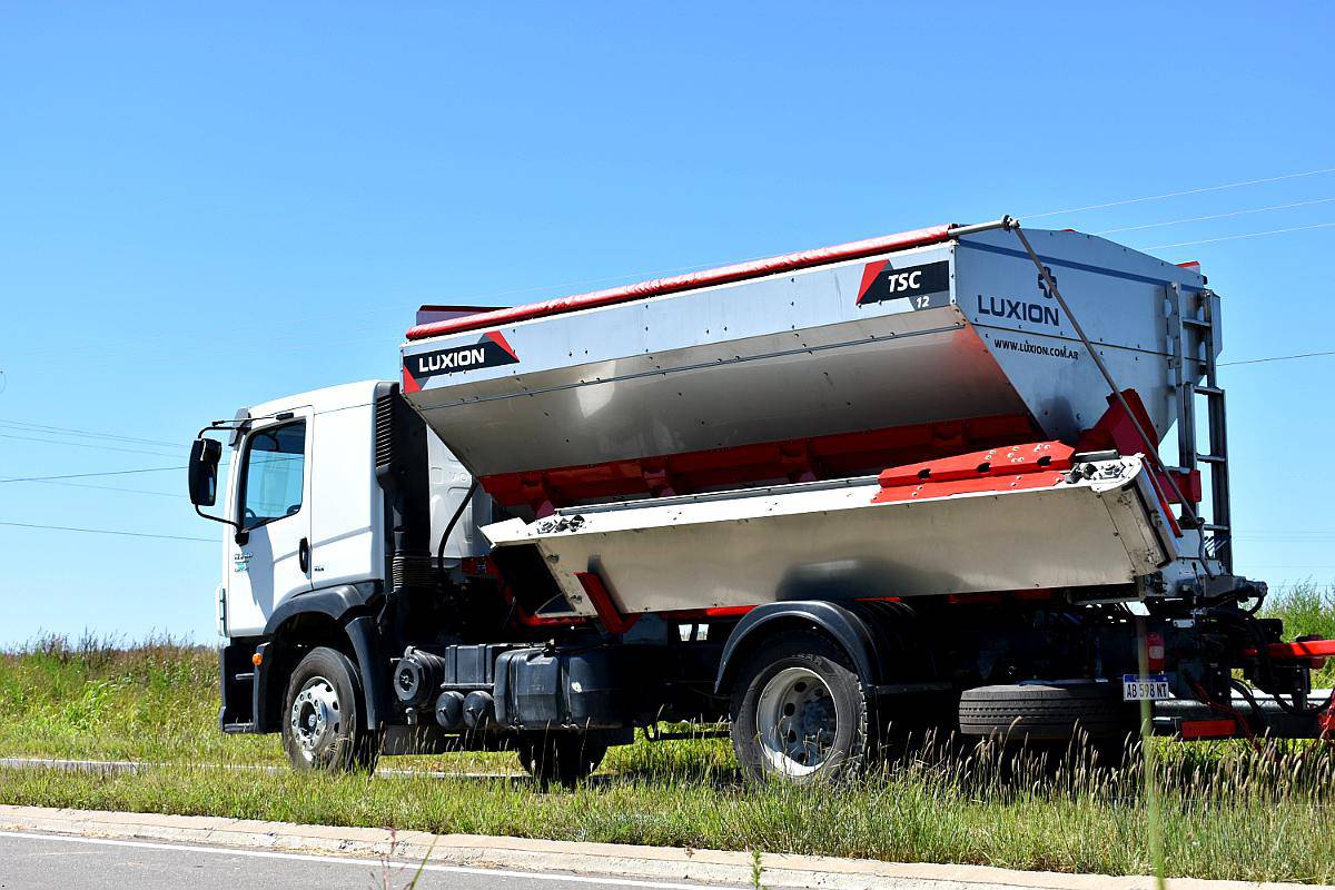 Tolva S/camión de 12 o 15 M3 Inoxidable + Cinta - Año: 2020 - Agroads