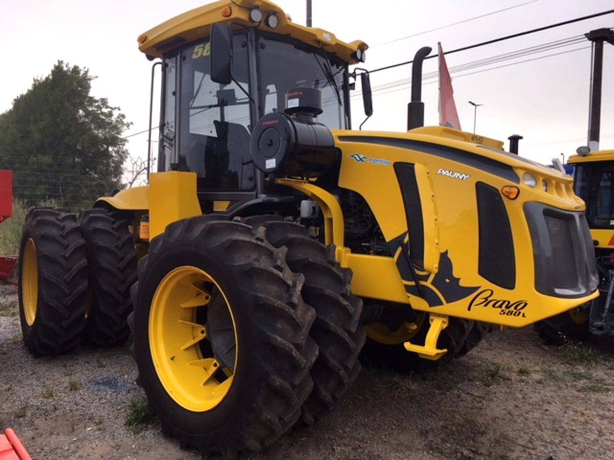 Tractor Pauny 580 Bravo con Duales 18.4x38 - Año: 2017 - Agroads